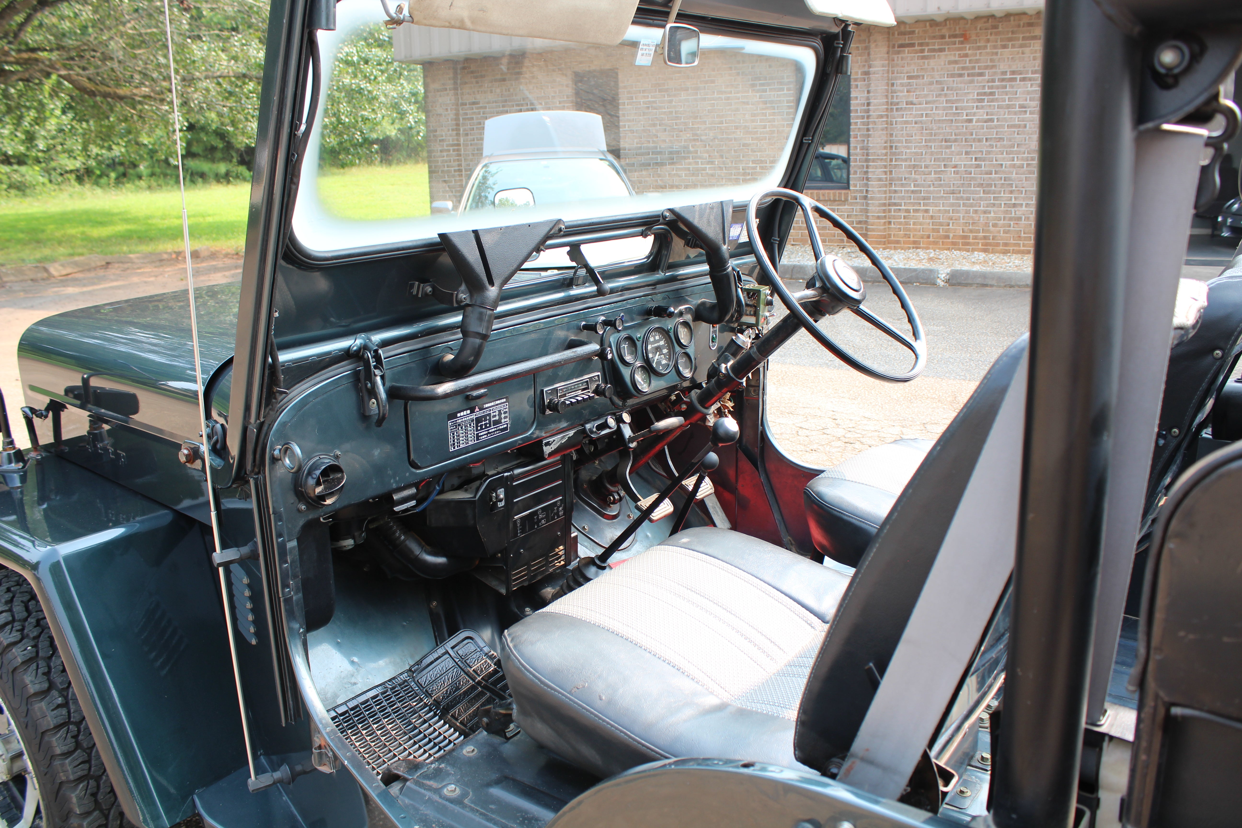 JDM 94 Mitsubishi Jeep Turbo Diesel RHD SUV Manual 4LO/4HI Sold